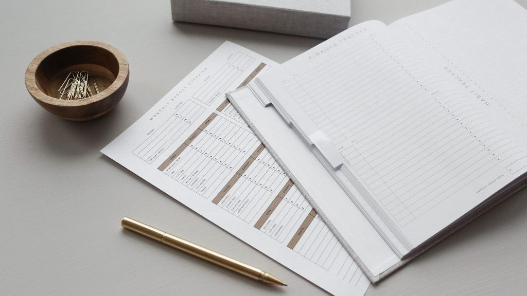 Pay Off Debt Faster With These Simple Monthly Budget Tips Smart Credit