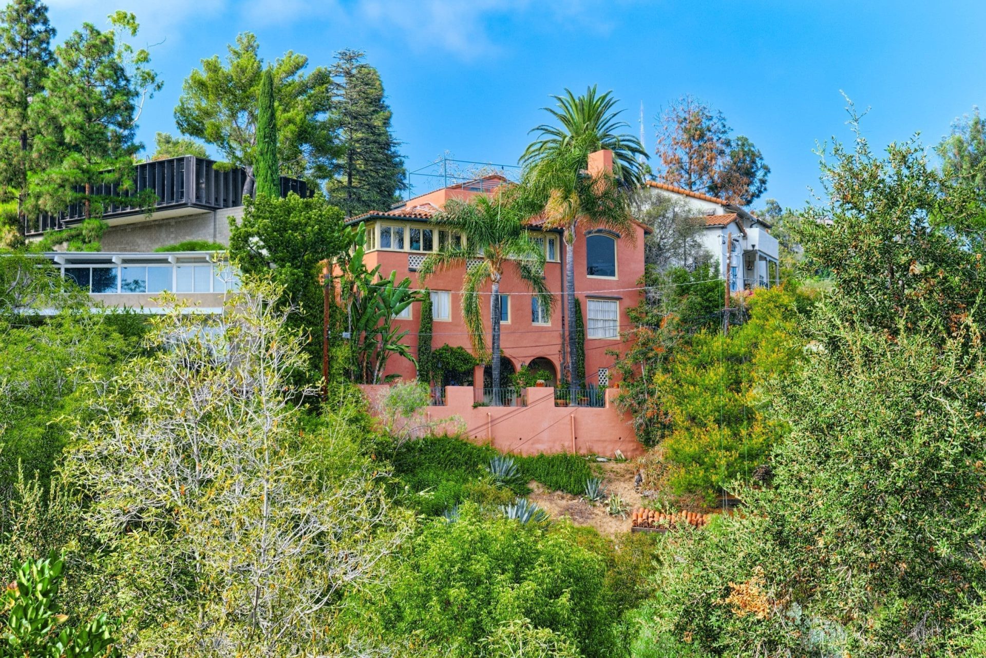 Which Hollywood Celebrity Has The Best House Action Tour Guide Which Hollywood Celebrity Has The Best House Action Tour Guide